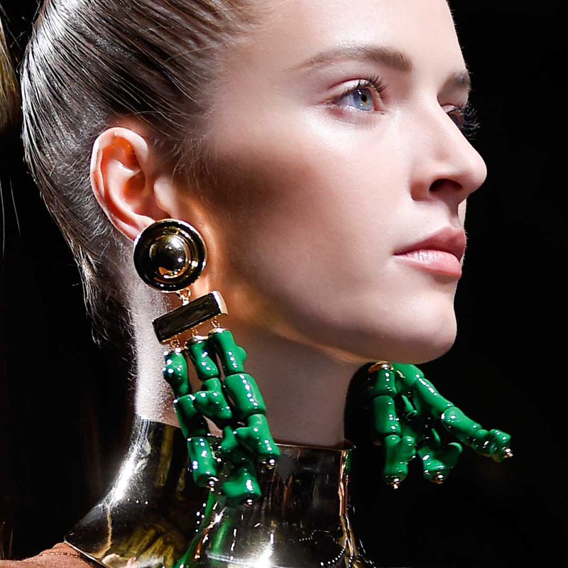 6 Runway Accessory Trends Maximizing Impact