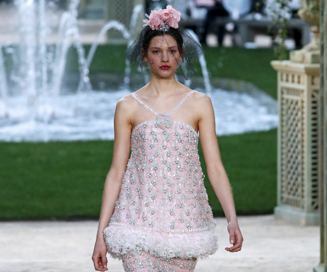 Chanel goes girly with pretty-in-pink walk in the park - LUXUO