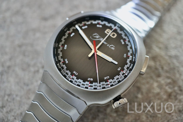 Moser Streamliner Flyback Chronograph, the brand's first luxury sports ...